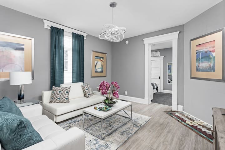 Elegant 1br, Workspace, Near Parks And Summit Lake - New Castle, IN