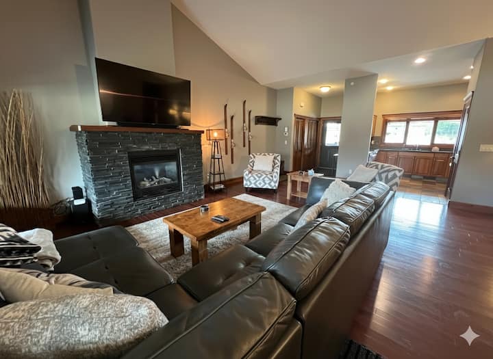 Premium Slope-side Retreat - Kimberley