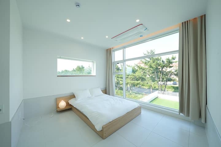 #반려동반 #수영장 #사천해변 #경포호수 테일301개별풀빌라 - Gangneung-si