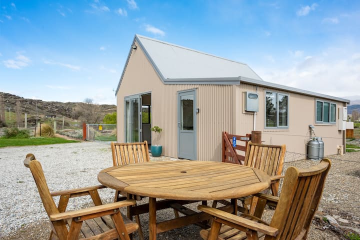 The Gate Keepers Cottage - Alexandra Cottage - Alexandra, New Zealand