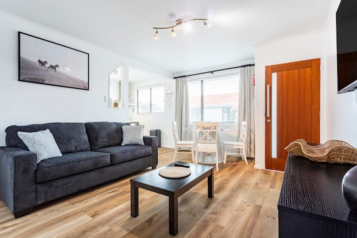 Premium Two-bedroom Apartment - Upper Hutt