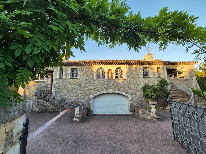 Cannes, 5bdr Villa With Pool. Mougins & Beaches - Pégomas