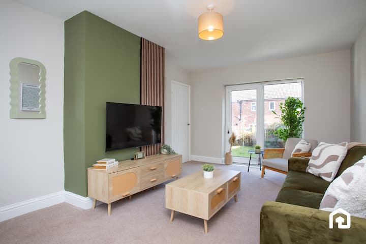 Vacant Nests |The Wynd | Spacious Home | Parking - Chester-le-Street