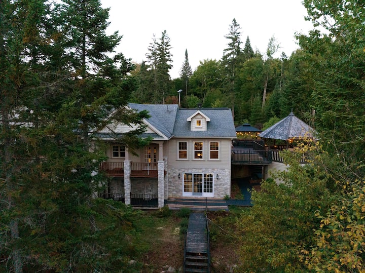 Luxe Absolu Au Bord Du Lac | Château Val-des-lacs - Saint-Donat