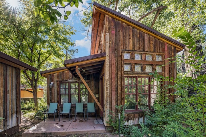 New Listing! Moab Couples Getaway | Walk To Shops - Moab, UT