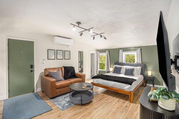 Metro Loft - New Corporate Apt Downtown - Grand Rapids, MI