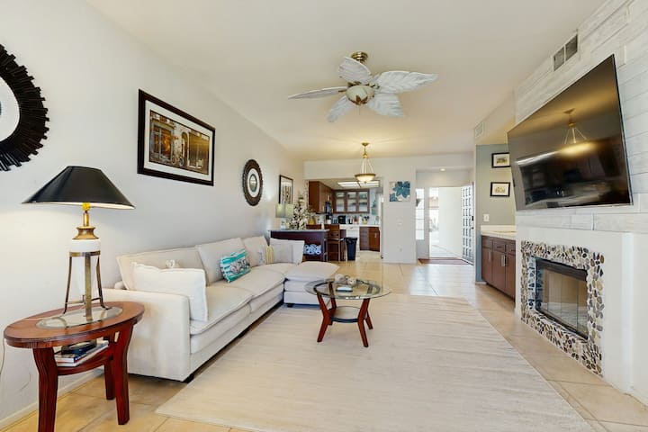 2 Br | 2 Ba Charming Home With Ac - Palm Desert, CA