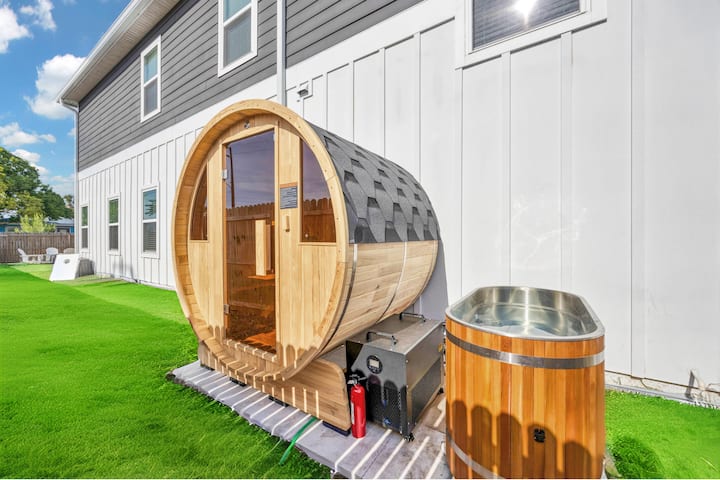 Beach Home | Sauna & Cold Plunge | E-bikes - Neptune Beach, FL