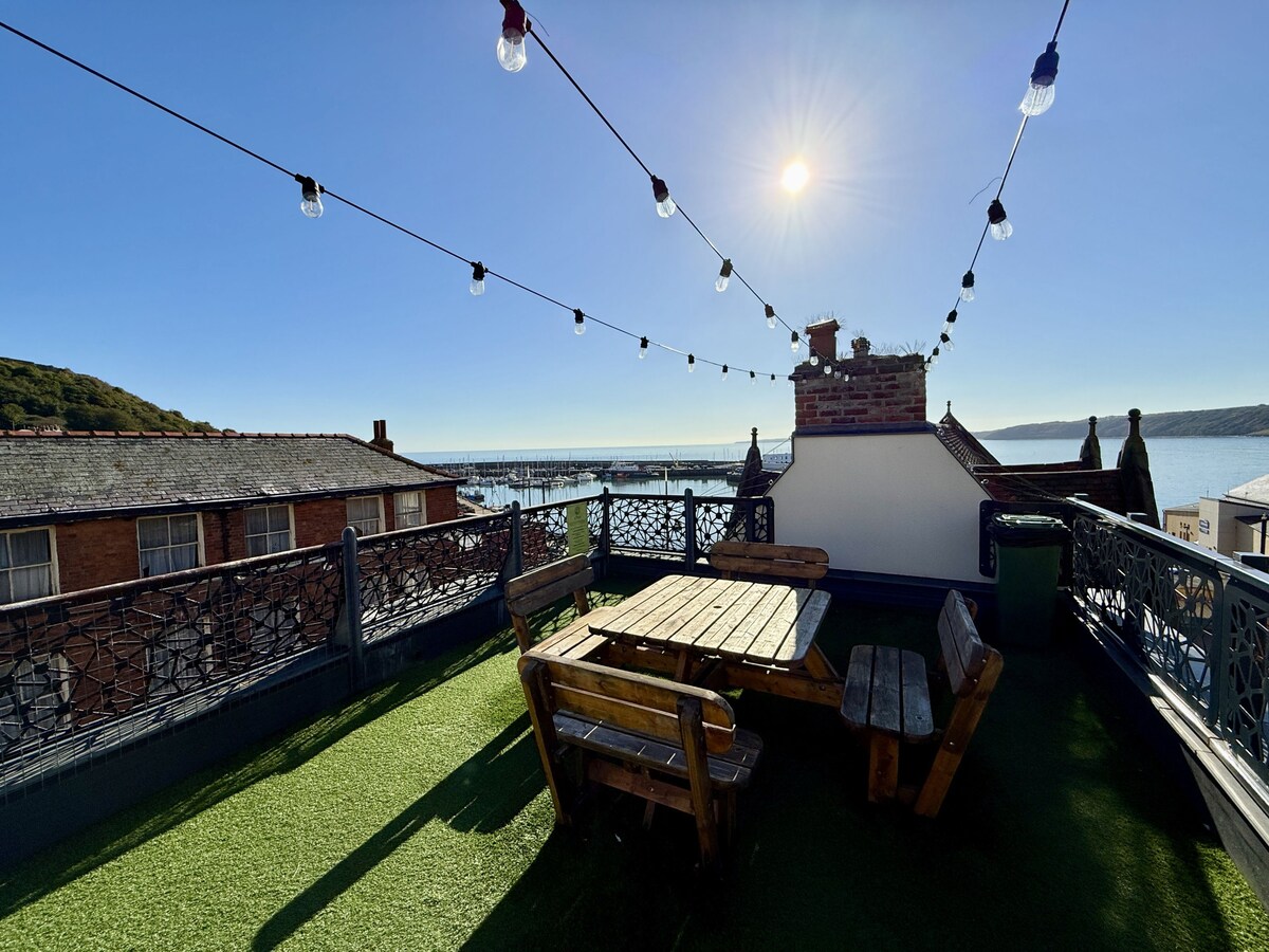 Merchants Quarters - 3 Apartments - Seaview - Cottages for Rent in ...