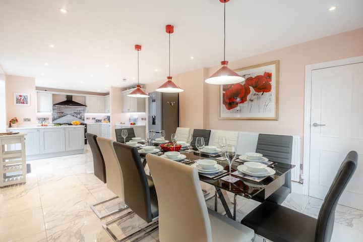 6 Bed In Llandudno (Oc-s33417) - Conwy