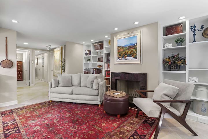 Sojourn Warm Capitol Hill Stay Near Eastern Market - Washington, D.C.