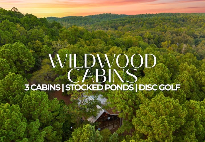 3 Cabins | Sleeps 20 | 7 Bedrooms | Disc Golf - Broken Bow, OK