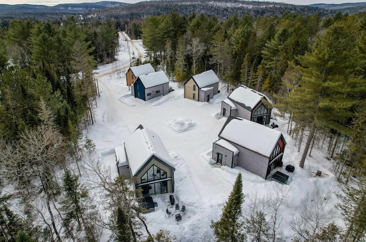 Domaine 6 Minichalets |  Idéal Familles & Groupes - Quebec
