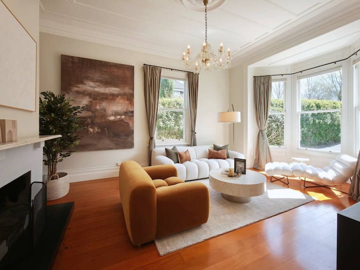 A Century Of Charm: Grand Remuera Luxury Estate - Auckland