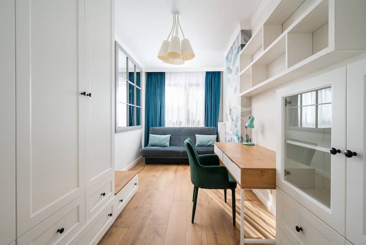 Metro Płocka 3-bedroom Apartment - Varsovie