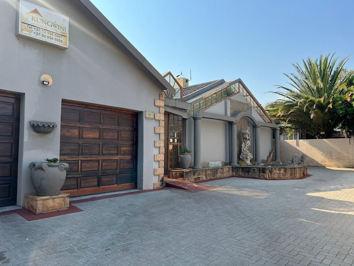 Presidential Room - Mohlaping - 