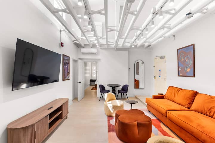 Bhodi 1br Apartment | Dreamy Stay In Nulu - Louisville, KY