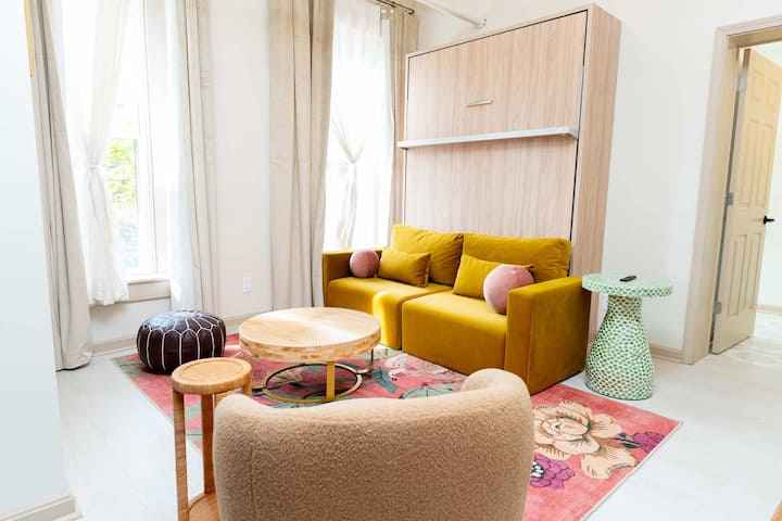 Norris – Comfortable Studio With Full Kitchen - Louisville, KY