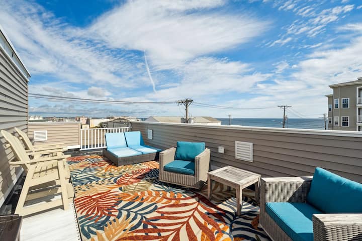 Rooftop Tide | Ocean Views | Gas Fireplace - Newburyport, MA