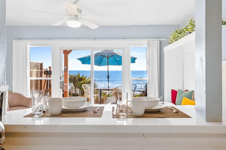 3009 Ocean St E Beautiful Studio Oceanfront, Patio - Carlsbad, CA