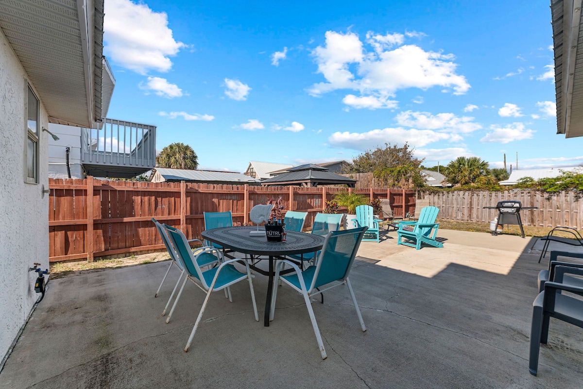 Marchez jusqu'à Emerald Beach - Escapade côtière confortable! - Maisons ...