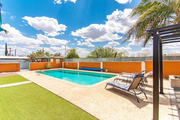 Full Triplex  In Central Tucson *Ev Charging* - Tucson, AZ