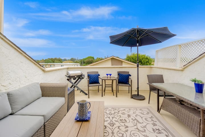 Juniper Coastal Home - 30-night Minimum - Carlsbad, CA