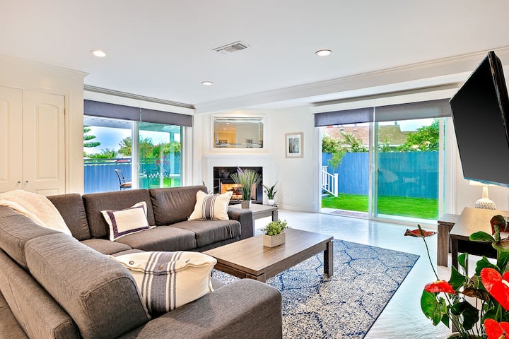 Enchanting Cottage By The Sea - Carlsbad, CA