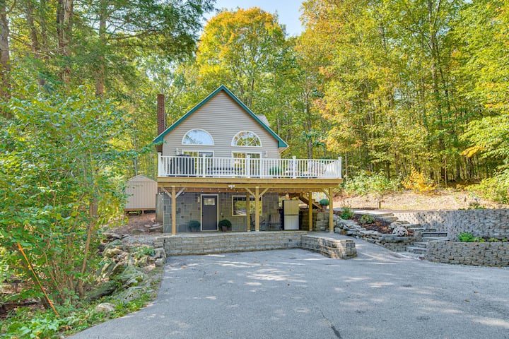 On Baxter Lake: Wooded Retreat Near Trails - Rochester, NH