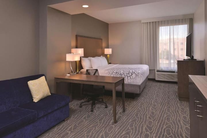 King Studio Suite | La Quinta Page | Pets Allowed - Lake Powell