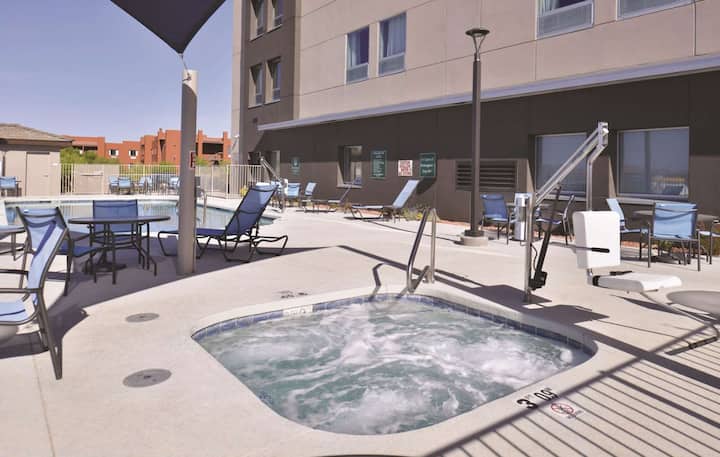 La Quinta | 2 Queen Beds | Near Antelope Canyon - Page, AZ