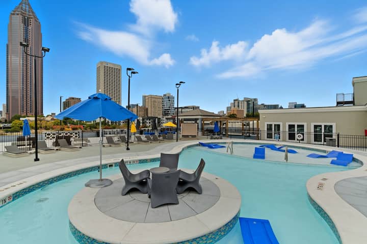 Modern Midtown Charm • Pool • Gym • Parking - Atlanta