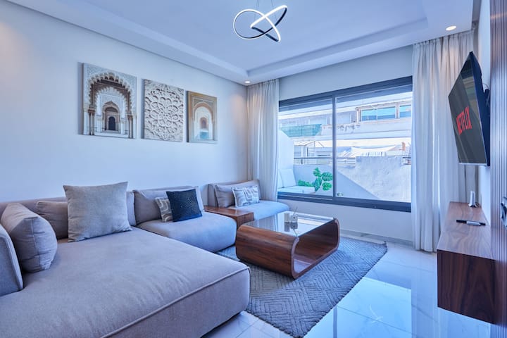 Spacious 2br Apt | Perfect For Families In Maarif - カサブランカ