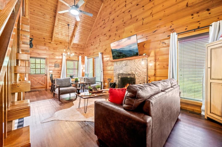 New! Peaceful 2br W/hot Tub*firepit*privacy*quiet! - Townsend, TN