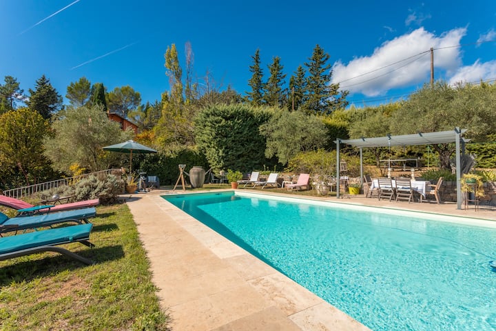 Gîte Les Tarentes Avec Piscine - Cotignac