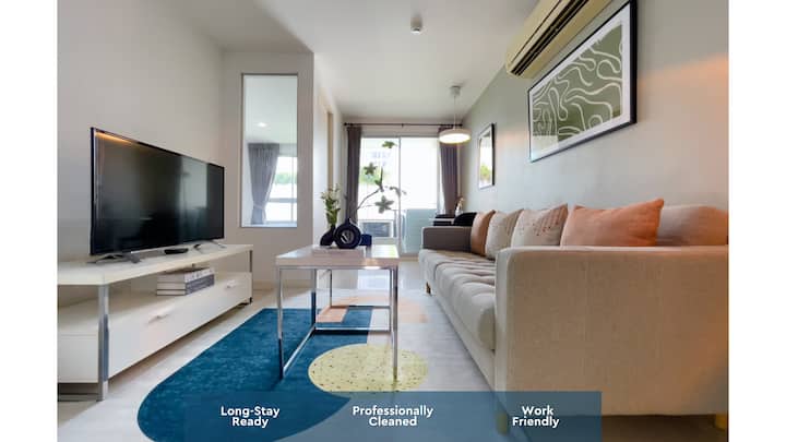 Near Bts • Fully Furnished • Pool & Gym • Sontana - Bangkok