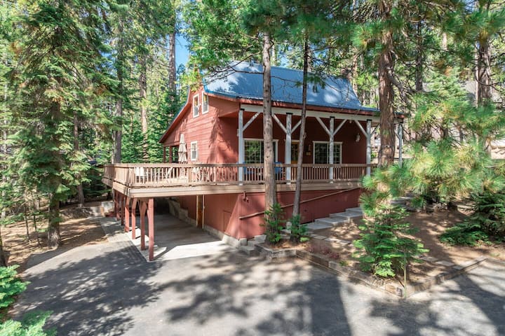 Dogwood Star – Star Location + Cozy Vibes - Shaver Lake, CA