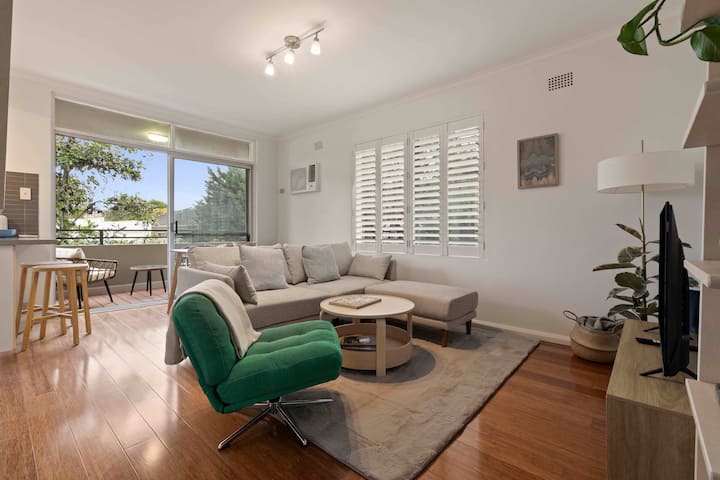 Cosy And Quiet Walk To Beach And Harbor - Bondi Beach