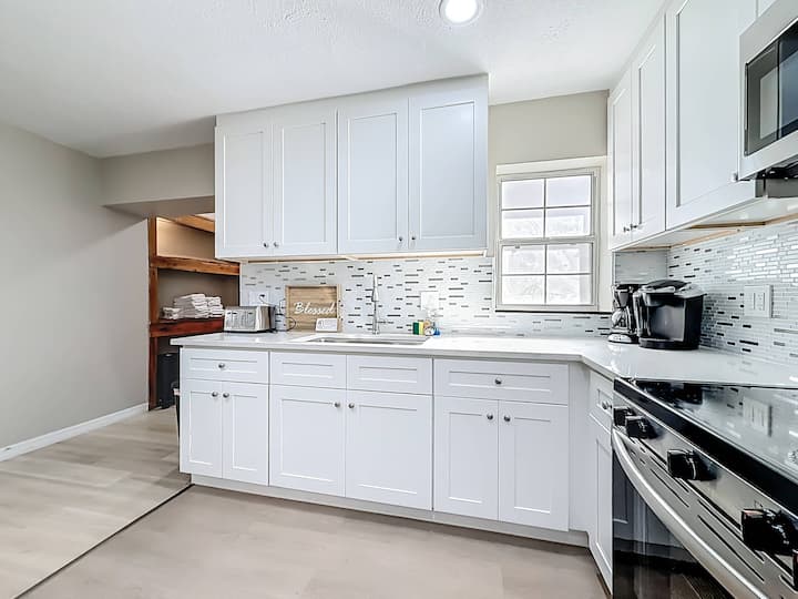 Spacious 7br Largo Home Sleeps 16 - Pinellas Park, FL