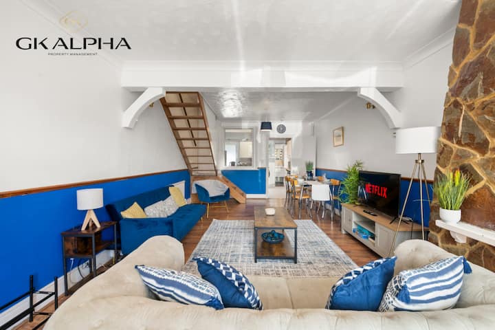 Free Parking | Contractor Stay | Stylish 2br Home - Slough