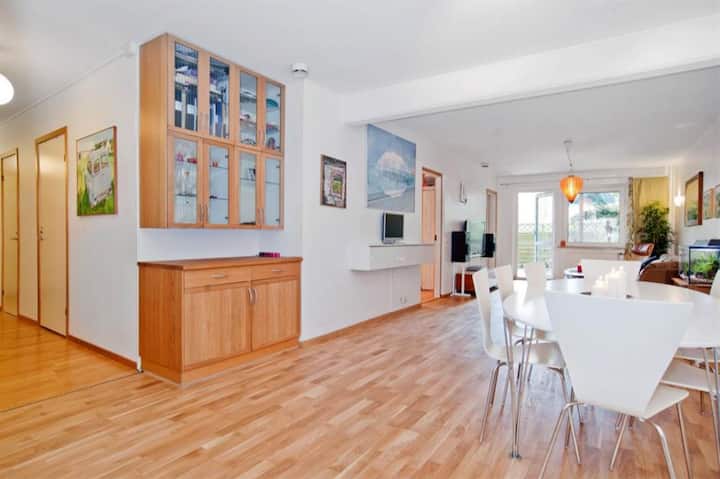 Spacious Apartment In Sodermalm - Stockholm