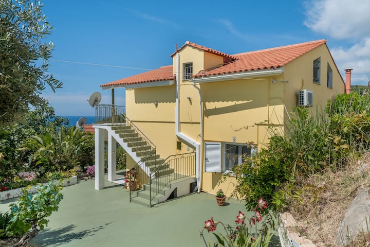 Palati - Katelios