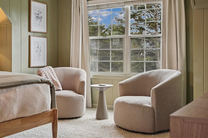 4br/3b | Hot Tub | 1 Block 2 Beach - Seaside, OR