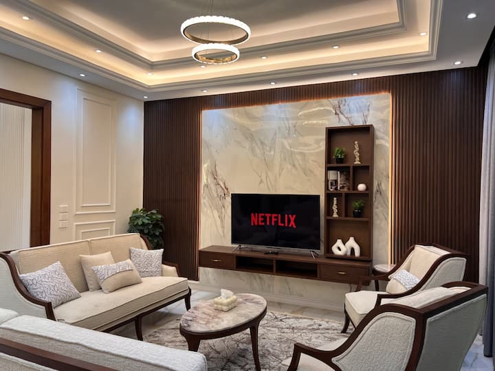 Luxury 3br Over Nile In Garden City - By Kemetland - Cairo