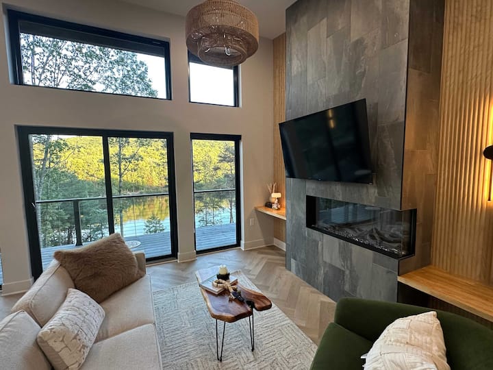 Lakeside Retreat W/ Hot Tub & Mtn Views At Exhale - Estados Unidos