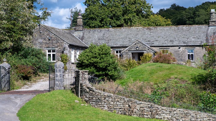 Field Head House At The Graythwaite Estate - Ulverston