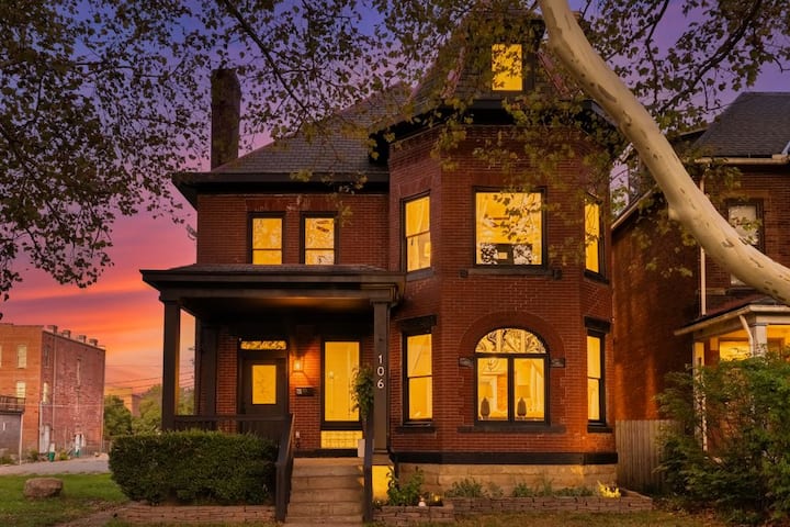 5br Downtown Retreat | Game Room | Large Patio - Columbus, OH
