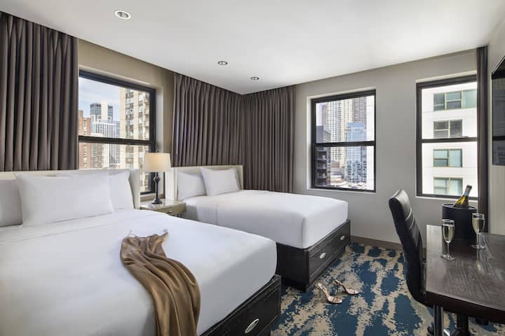 Downtown Chicago Stay | 1 Unit | Near Riverwalk - Chicago, IL