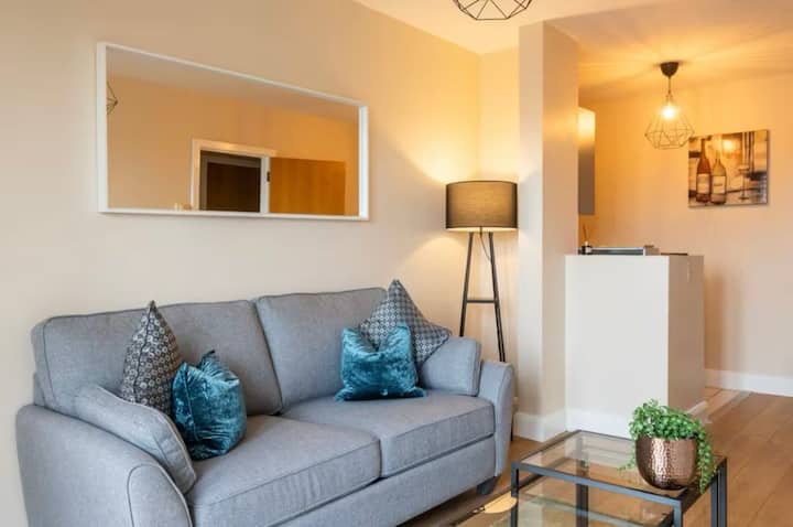Stylish 1bd Apartment, Dublin City Centre - Aéroport de Dublin (DUB)