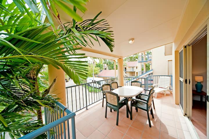 At Beach Court Holiday Villas - 3 Bed Villa - 2+ - Airlie Beach
